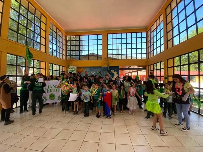 Escuela Juan Barros Roldán celebró junto a la comunidad su 70° aniversario