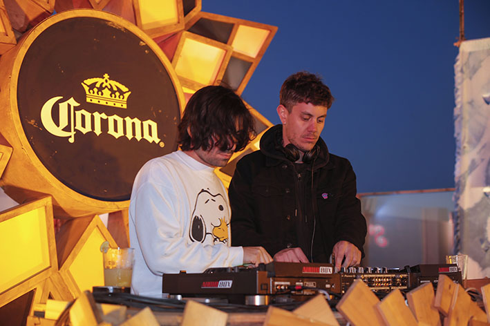 Música de Roman & Castro se apodera de Pichilemu