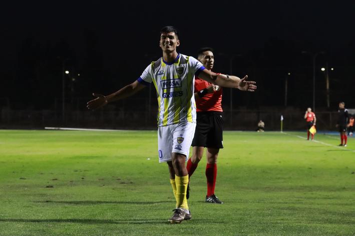 Deportes Rengo venció a San Antonio Unido en un vibrante desenlace