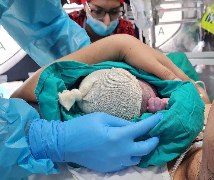 SAMU de Santa Cruz trae al mundo a un bebé prematuro en plena Navidad