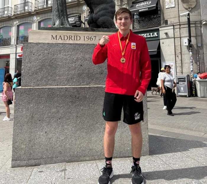 Boxeador sanfernandino Daniel Toledo Mardones campeón juvenil en España
