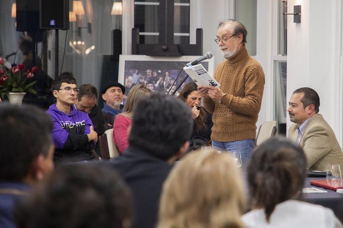 Lanzamiento de Ejercicios poéticos para cocinar de Naín Nómez en Santa Cruz